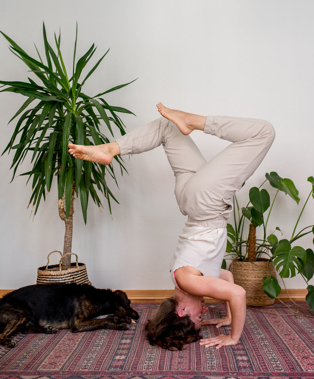 MICHAELA GULATI – YOGA TEACHER